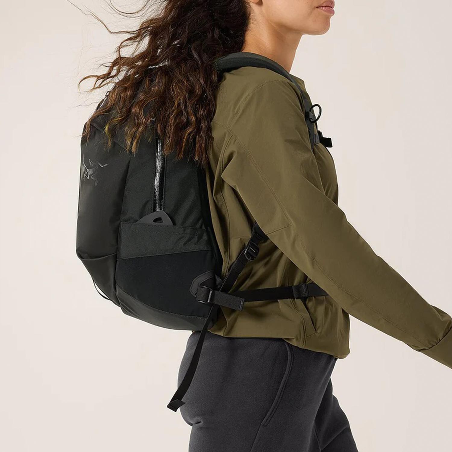 ARC’TERYX ARCTERYX Arro 16 Backpack｜オッシュマンズ公式通販サイト｜OSHMAN'S ONLINE